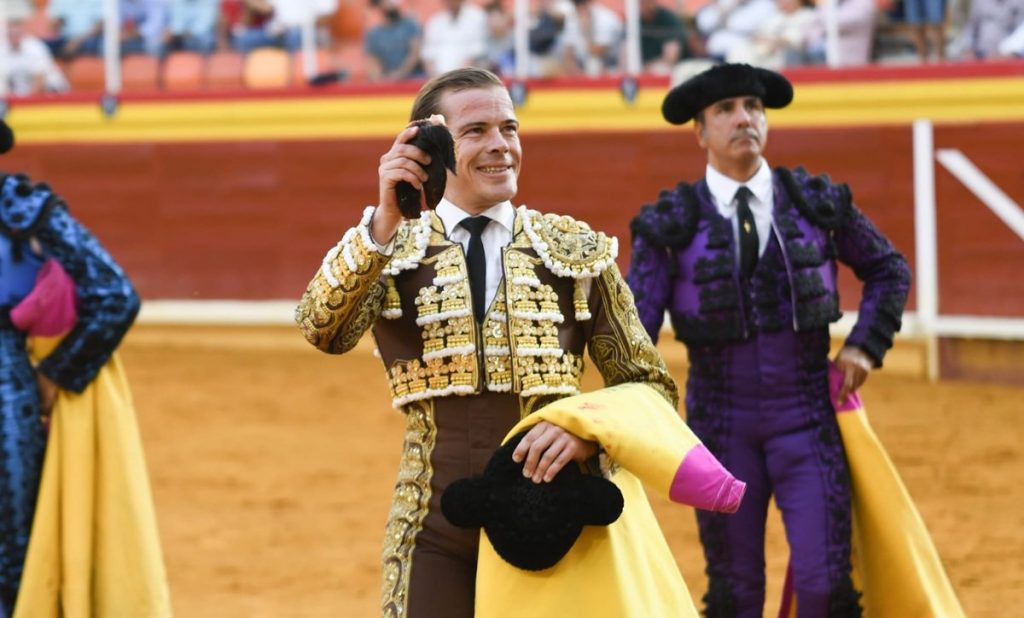 Javier Cortés pasea la única oreja en la torista de Illescas marcada ...